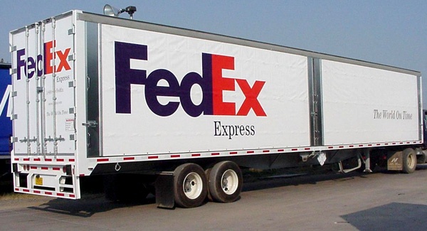 Effective graphics for curtainside trucks & curtainside trailers