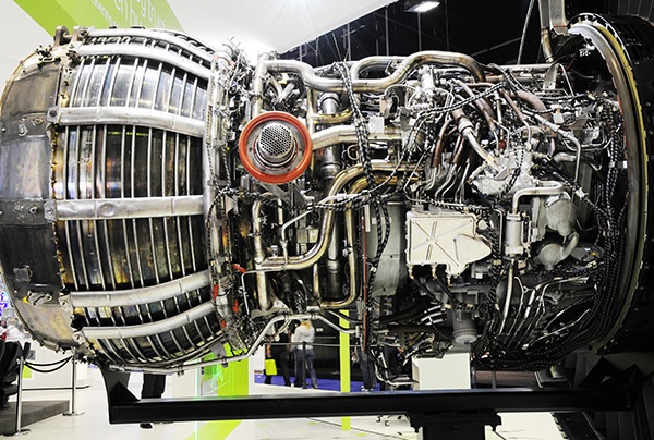 Challenges and solutions for Aircraft engine transportation